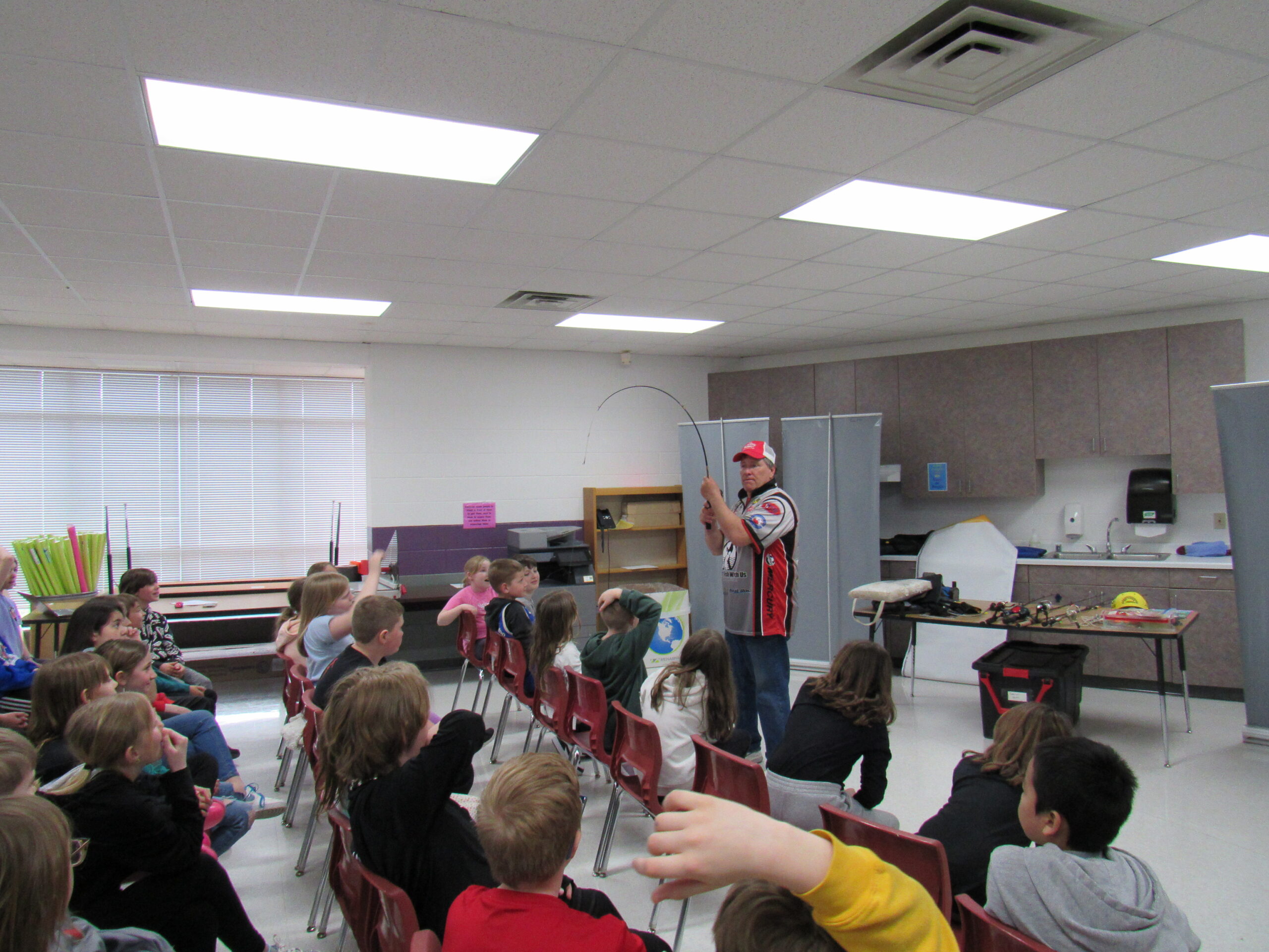 Omro Elementary Fourth Graders Learn Fishing Basics From Captain Greg ...